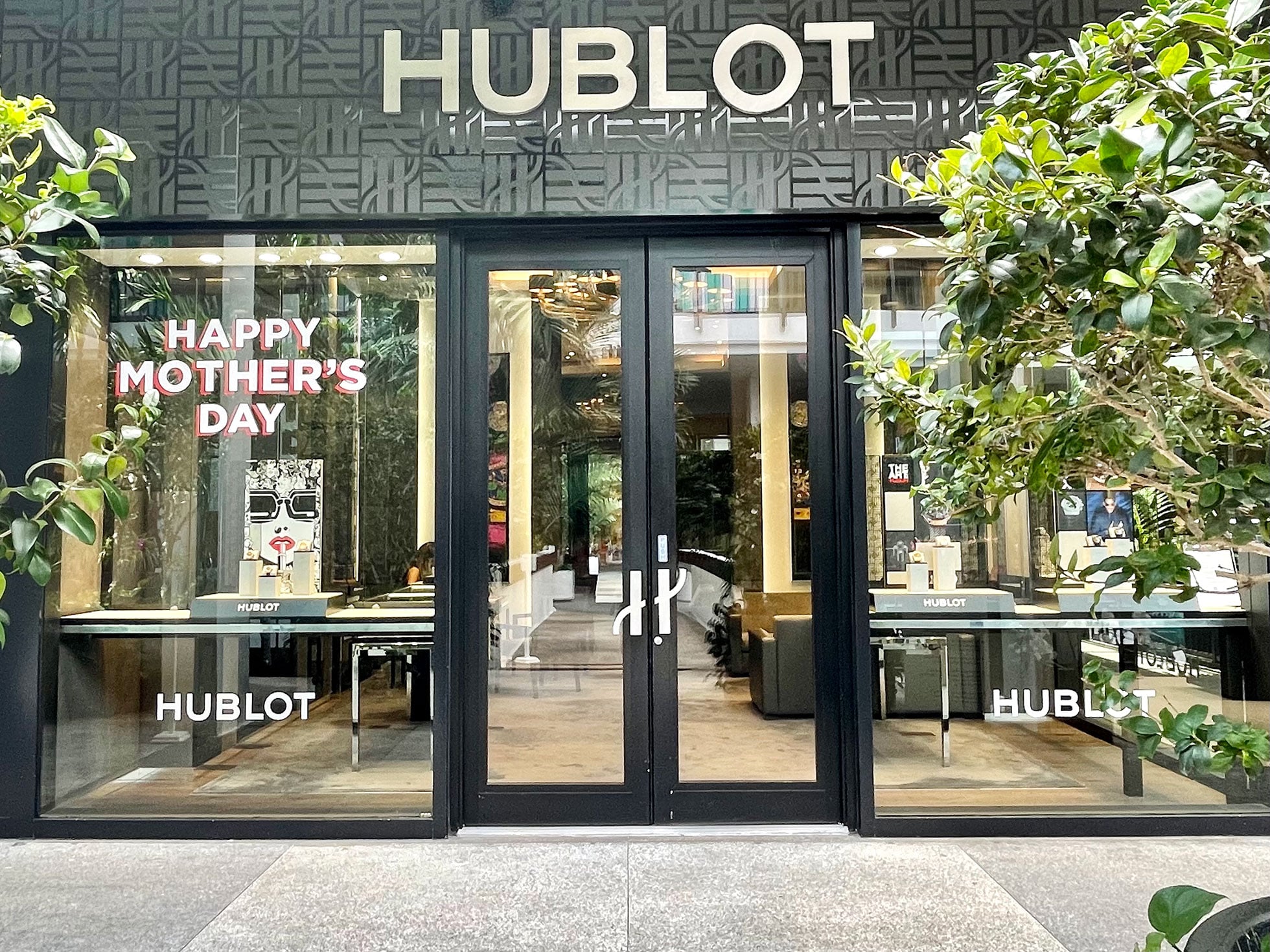 Hublot-Store-front - Bal Harbour Shops